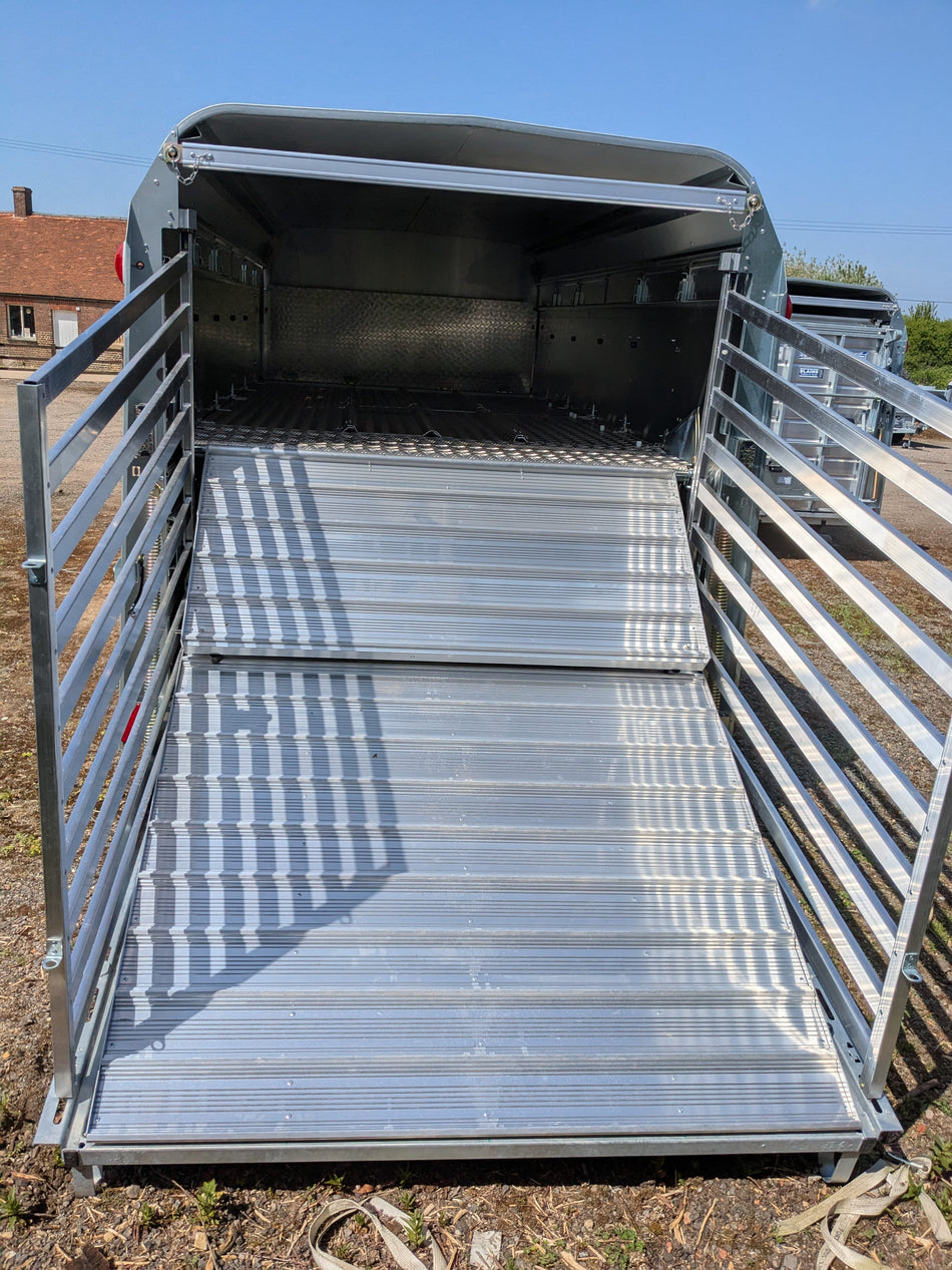 Ifor Williams TA510 14'x6' Tri-Axle Livestock Trailer w. Sheep Decks ...