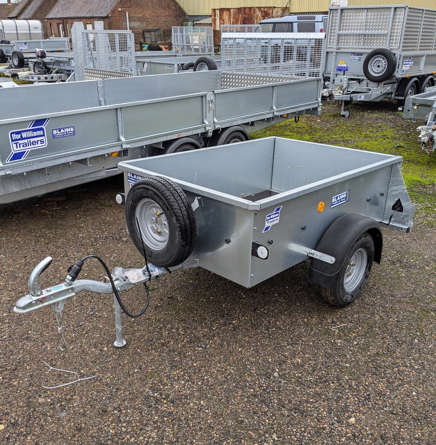 Ifor Williams P5 Unbraked Trailer with Tailboard – Blains Trailers & Tyres
