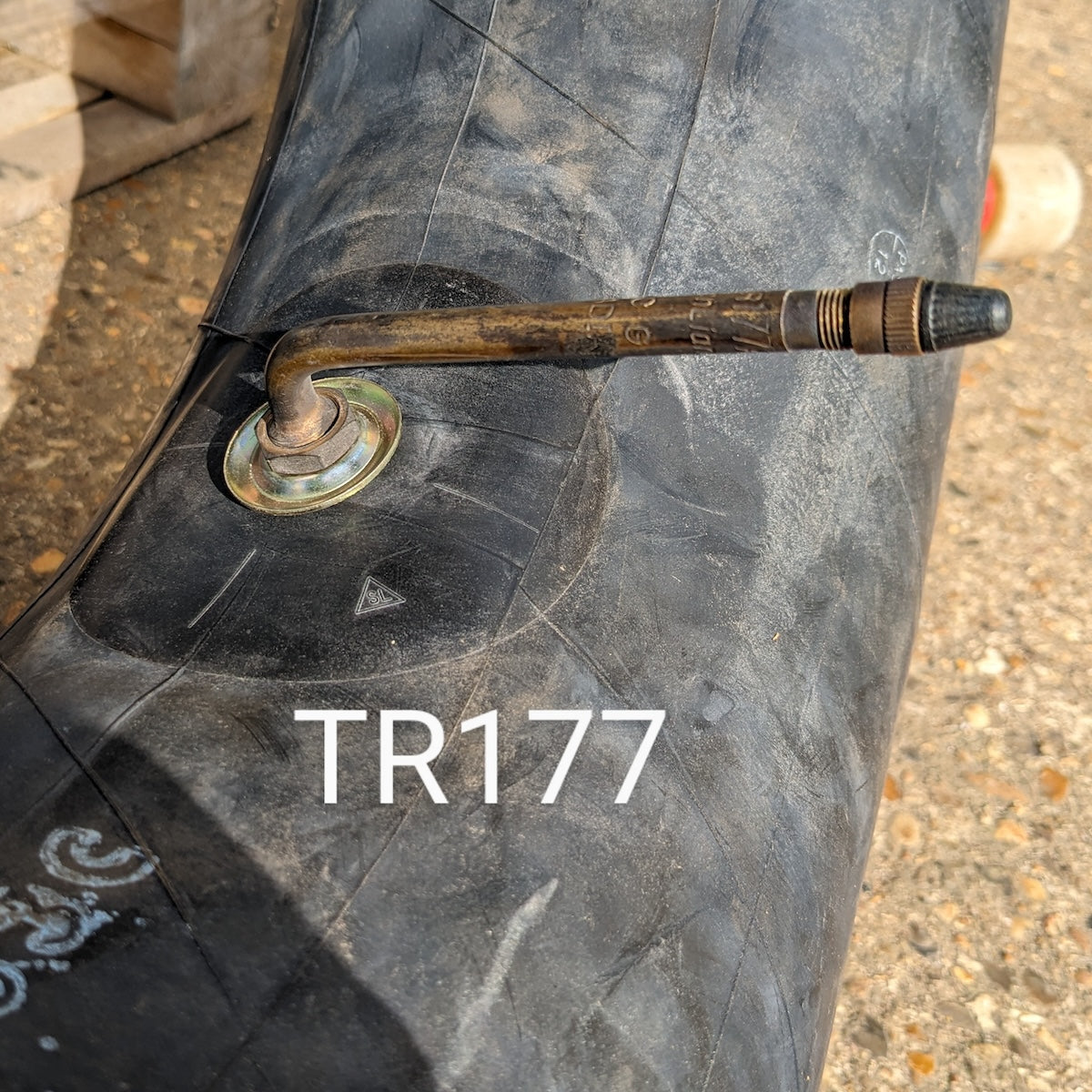 7.50x20 (TR177A Valve) Inner Tube – Blains Trailers & Tyres